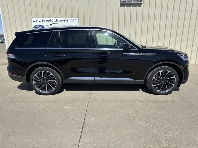 Stock# Z3126 NEW 2023 LINCOLN AVIATOR