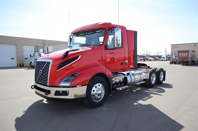 Stock# 303635 NEW 2023 VOLVO VNL64T300 | Sioux Falls, South Dakota ...