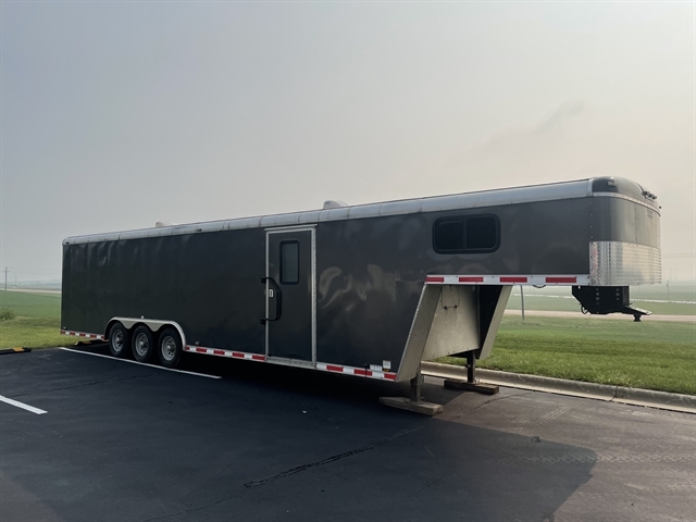 Stock# TR1705 USED 2016 FOREST RIVER 8.5 X 36 ENCLOSED 5TH WHEEL ...