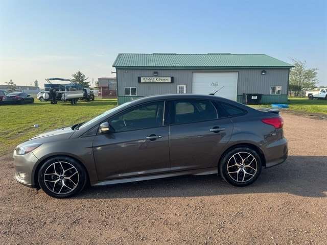 Stock# 77801756 USED 2015 FORD FOCUS
