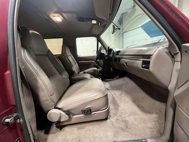 Stock# P736 USED 1995 FORD BRONCO