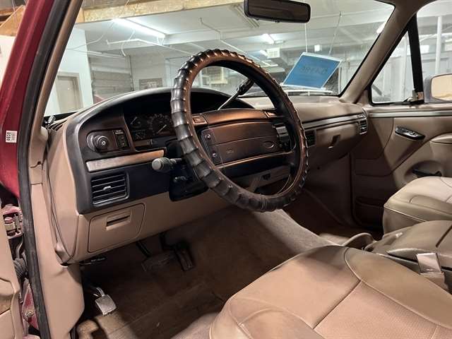 Stock# P736 USED 1995 FORD BRONCO
