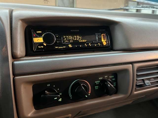 Stock# P736 USED 1995 FORD BRONCO