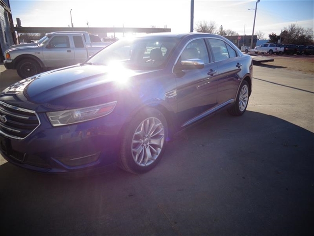 Stock# 8933C USED 2014 FORD TAURUS