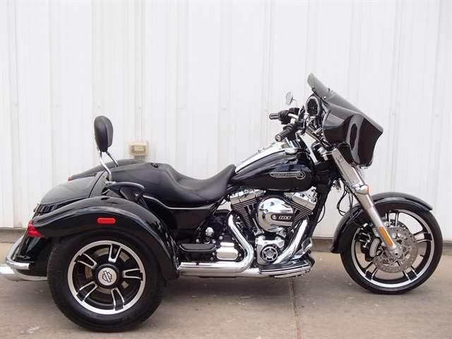 Stock# H55575 USED 2015 HARLEY DAVIDSON FLRT FREEWHEELER