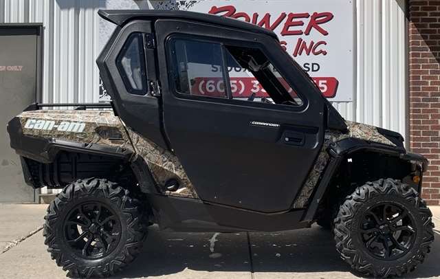 Stock# A04796 USED 2015 CAN-AM COMMANDER 1000 XT W/CAB