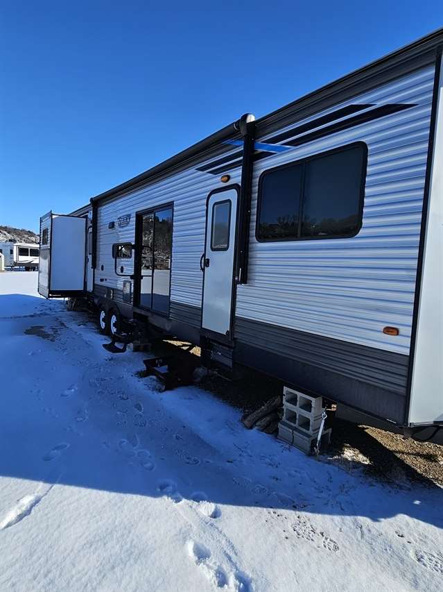 Stock# USED 2021 Salem Villa 42FT Park Model