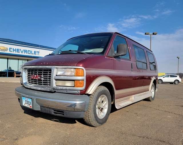 Stock# C13105 USED 2000 GMC SAVANA CARGO VAN