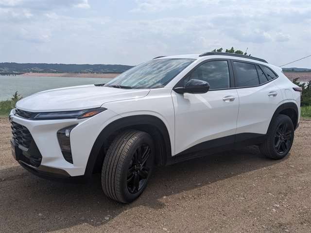 Stock# 013181 NEW 2024 CHEVROLET TRAX