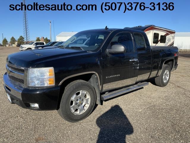 Stock# 22Y36B USED 2011 CHEVROLET SILVERADO