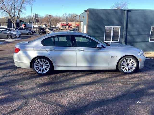 Stock# L1304 USED 2011 BMW 5 SERIES