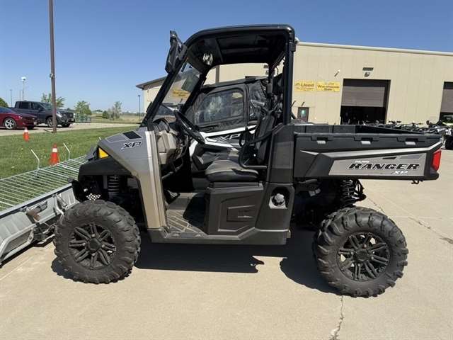 Stock# MPX_492593 USED 2015 POLARIS® RANGER XP® 900 EPS SANDSTONE METALLIC