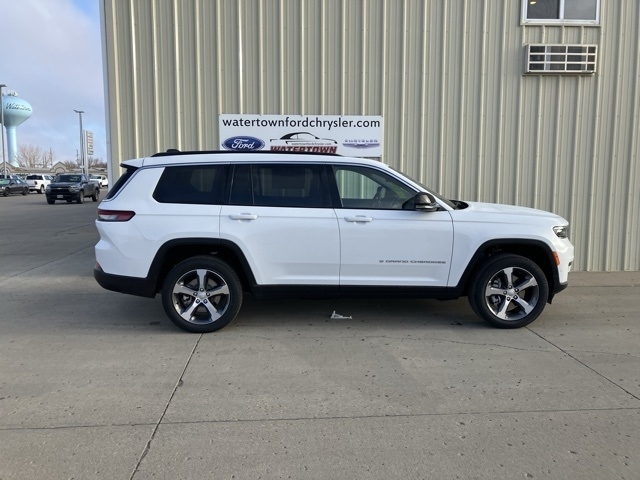Stock# R4144 NEW 2024 JEEP GRAND CHEROKEE L